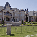 Rocmary Place in Ontario - Homes of the Rich