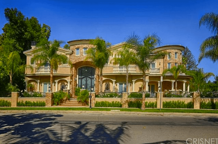 $5.9 Million 9,000 Square Foot Mansion In Encino, CA - Homes of the Rich