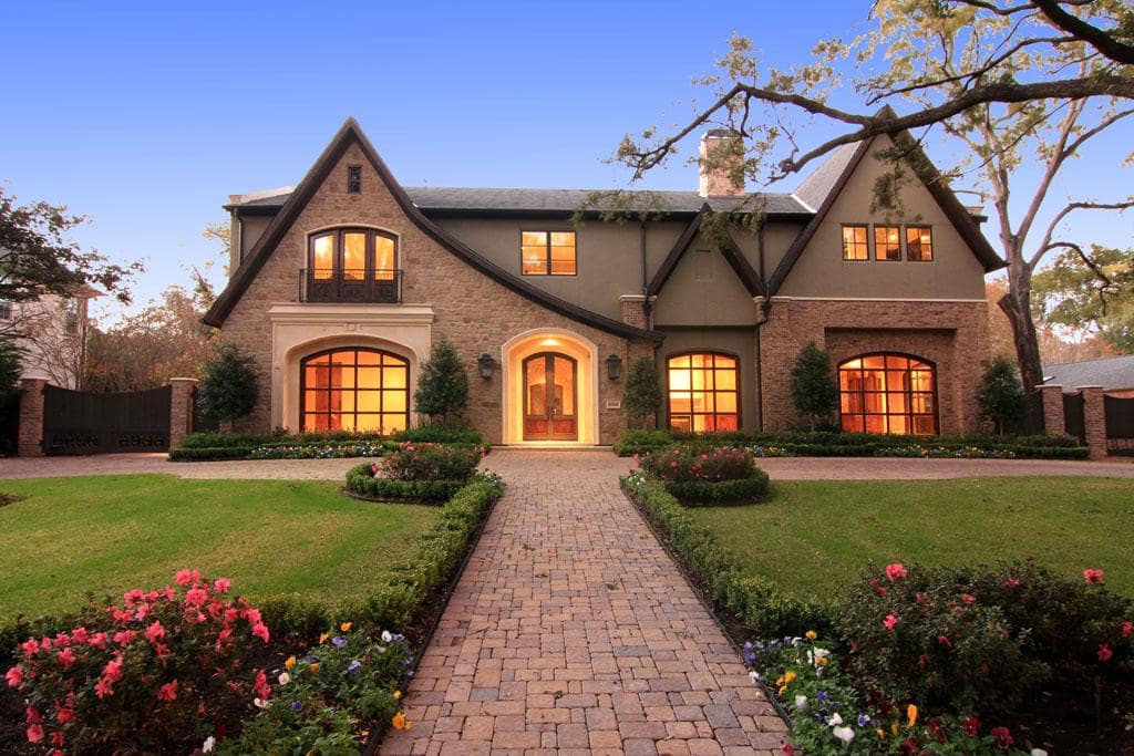 English Style New Build In Houston, TX - Homes of the Rich