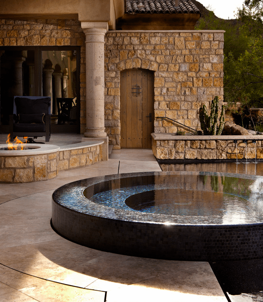 A Look At Some Infinity Edge Spas - Homes of the Rich