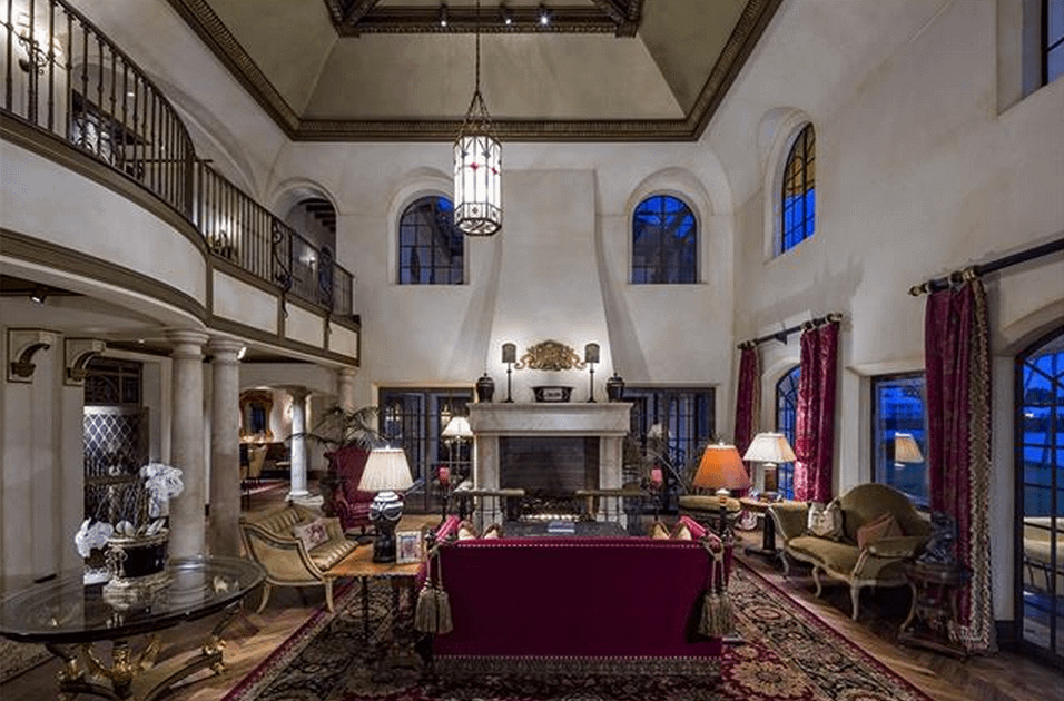 Updated Pics Of A $49 Million Waterfront Mansion In Naples, FL - Homes ...