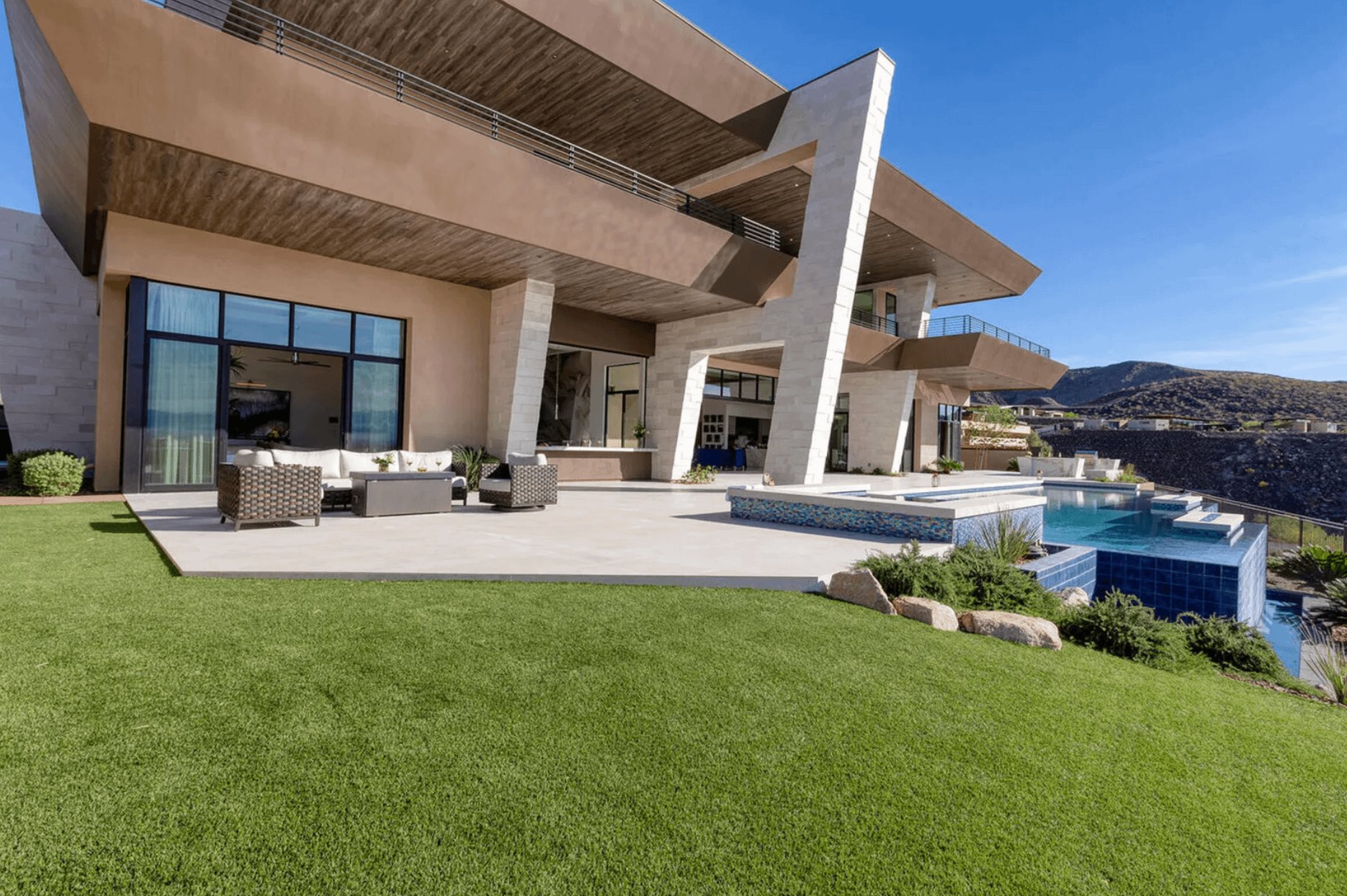 $10.5 Million Contemporary Style New Build In Henderson, Nevada - Homes ...