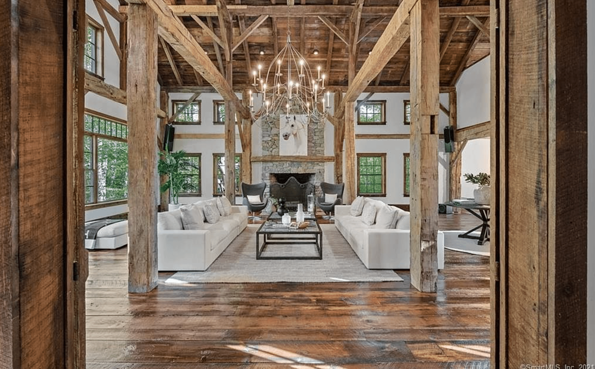 10,000 Square Foot Farmhouse Style Home In Roxbury, Connecticut - Homes ...