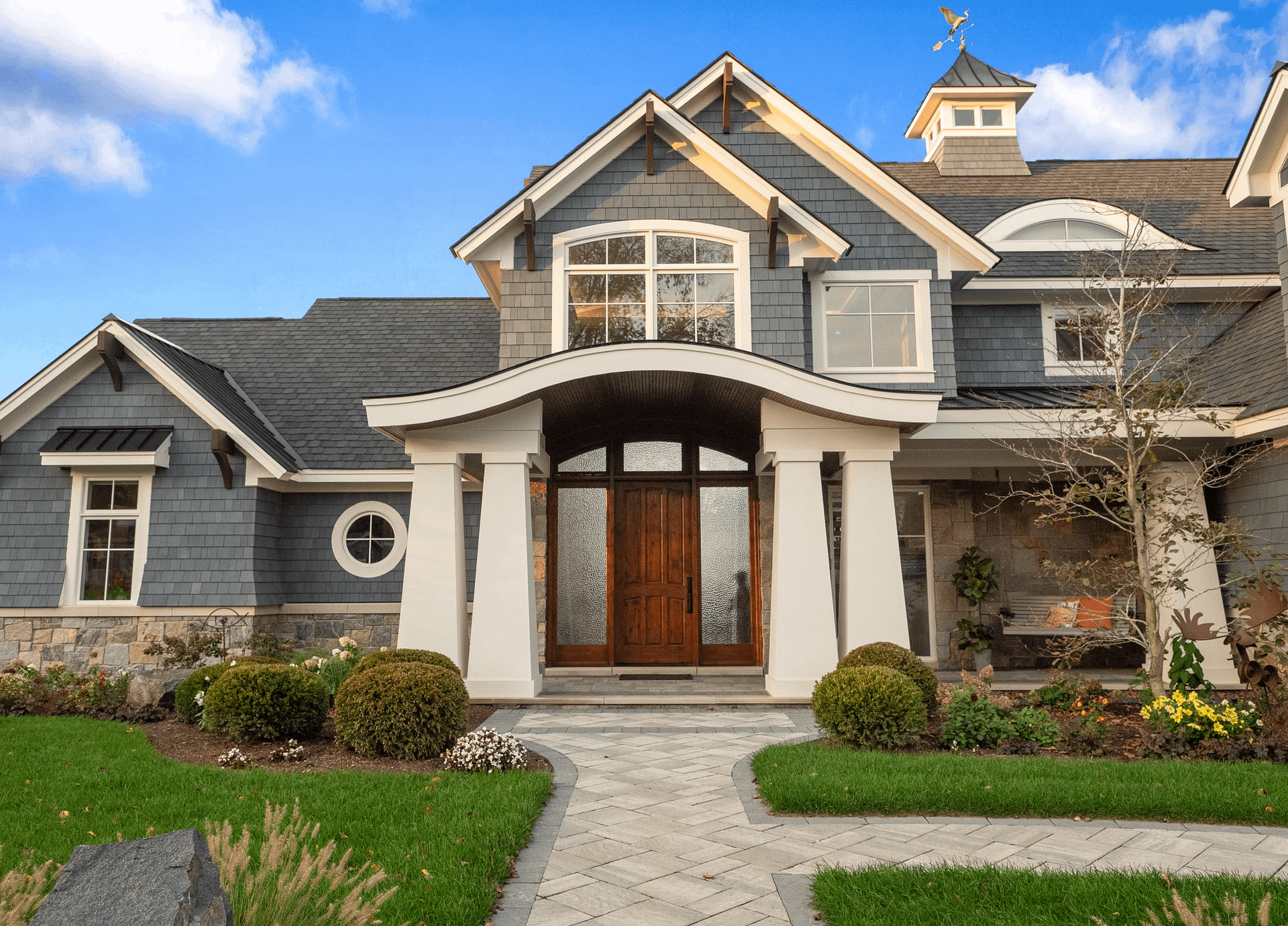 Stunning Lakefront Home By AZD Associates, Inc (PHOTOS + VIDEO) - Homes ...