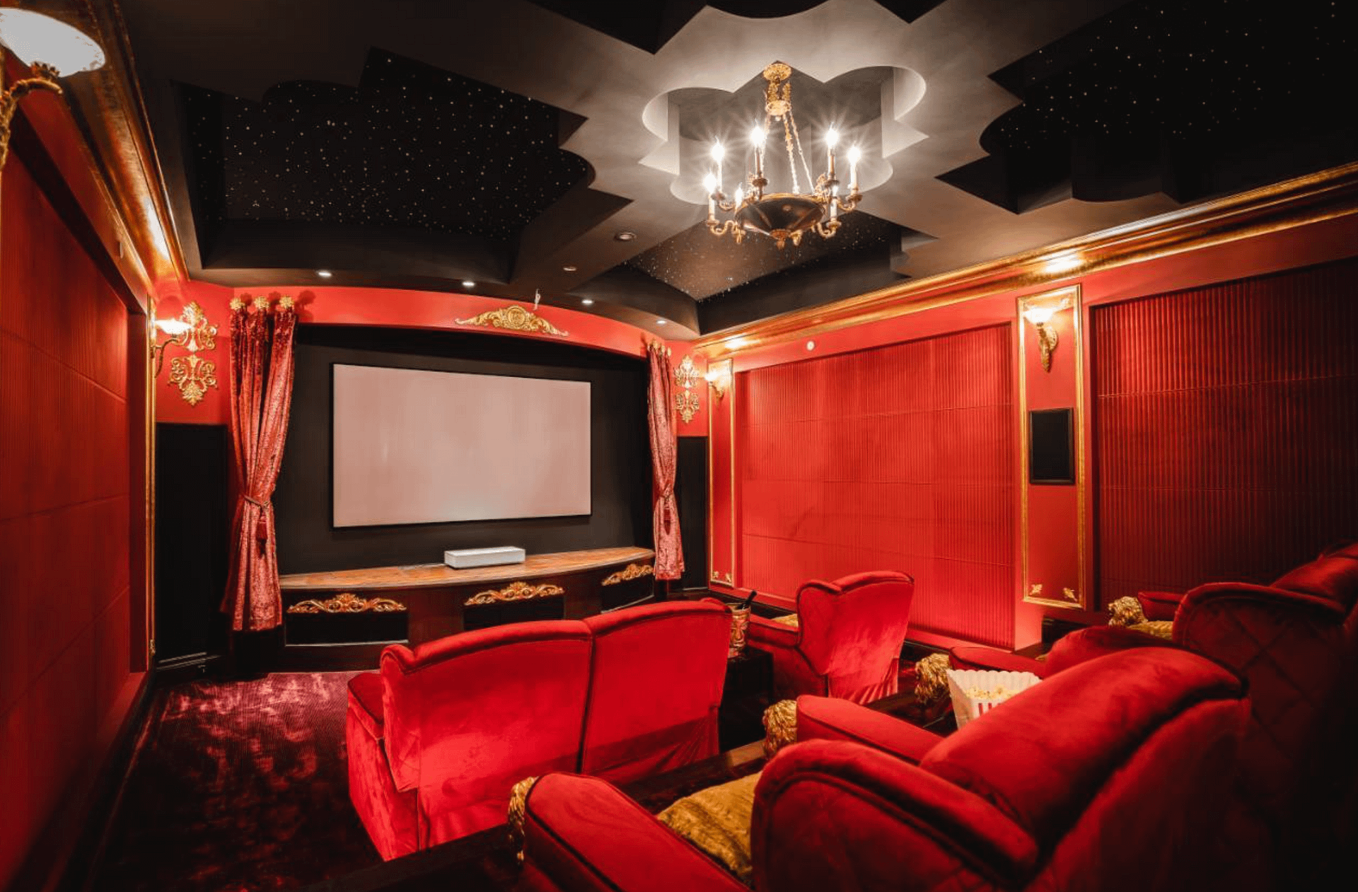 Tuscan Style Lakefront Estate In British Columbia, Canada (PHOTOS)