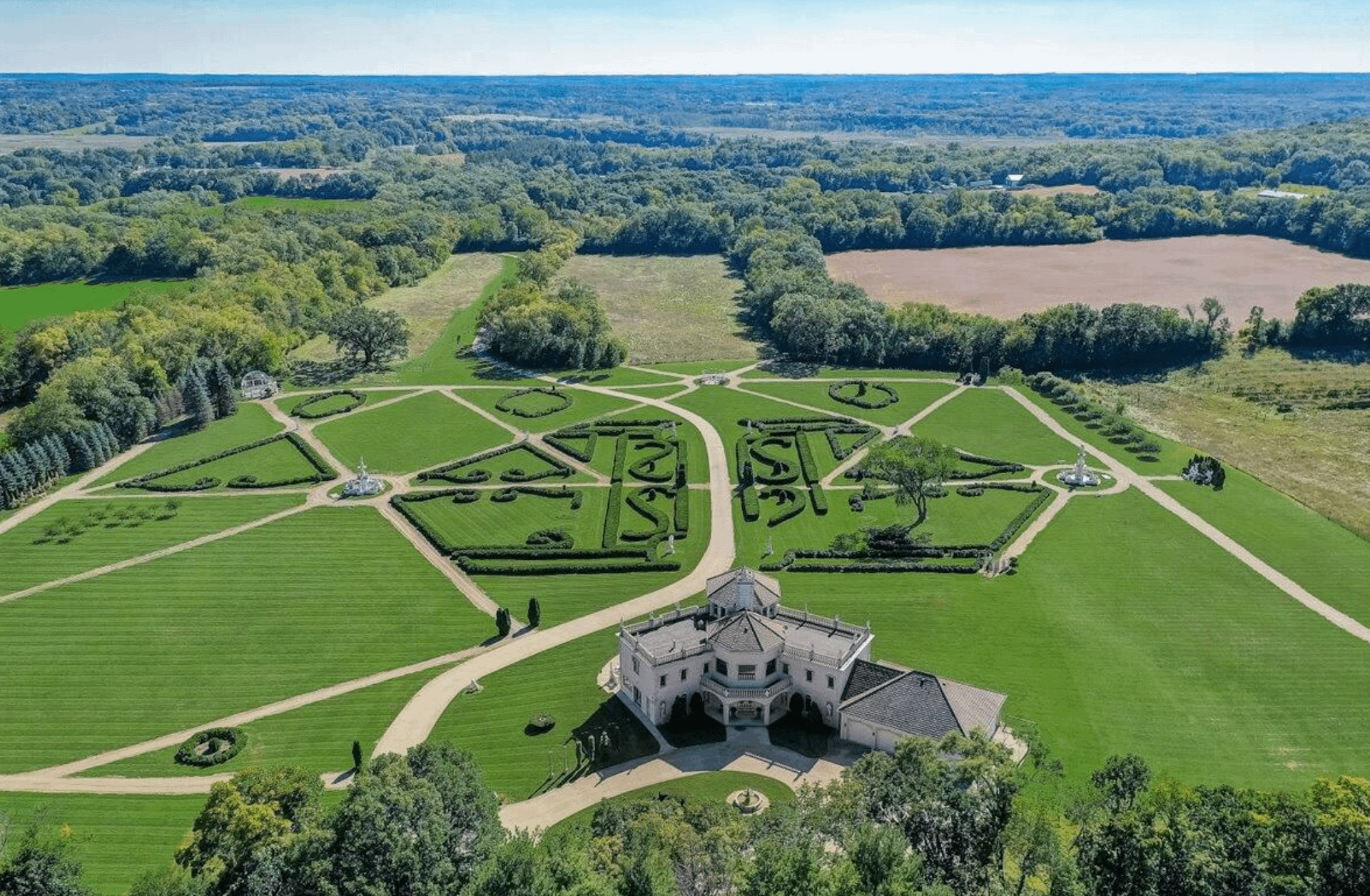 100+ Acre Estate In Mukwonago, Wisconsin (PHOTOS)