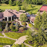 Ohio Home On 3 Acres With Indoor Pool (PHOTOS)