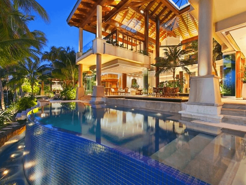 Grand Riverfront Mansion In Queensland, Australia With Massive Atrium ...