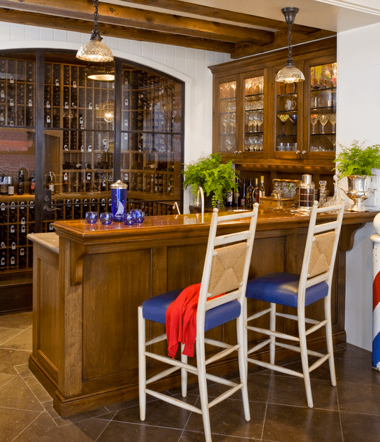 20 Wet Bars With Adjoining Wine Cellars - Homes of the Rich