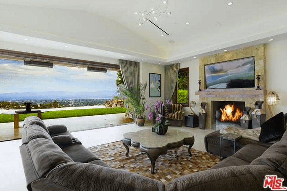 $24.995 Million Newly Built Mediterranean Mansion In Beverly Hills, CA ...