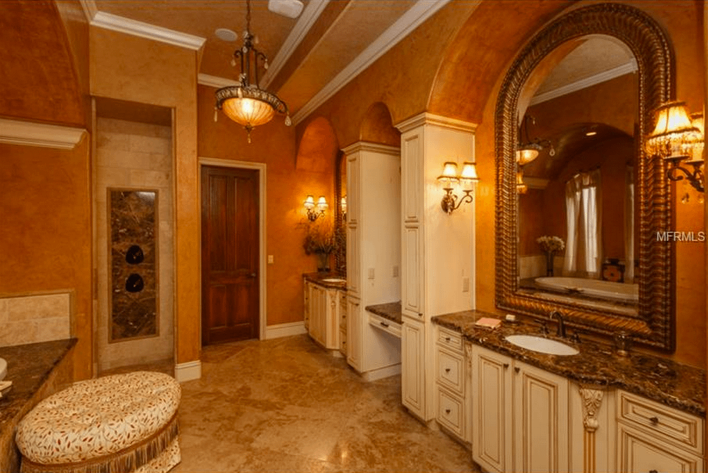 $2.7 Million Lakefront Tuscan Mansion In Windermere, FL - Homes of the Rich