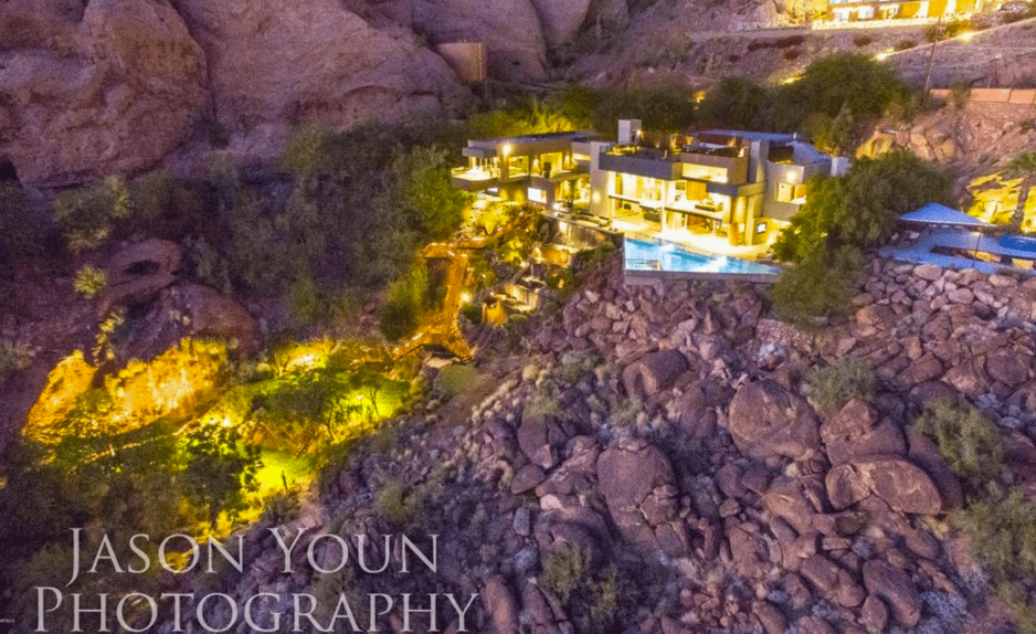Incredible Contemporary Hilltop Mansion In Phoenix, AZ - Homes of the Rich