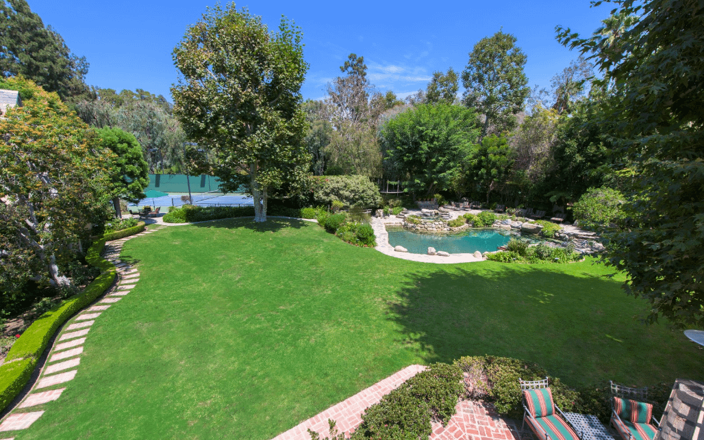 The Harry Warner Estate In Beverly Hills, CA - Homes of the Rich