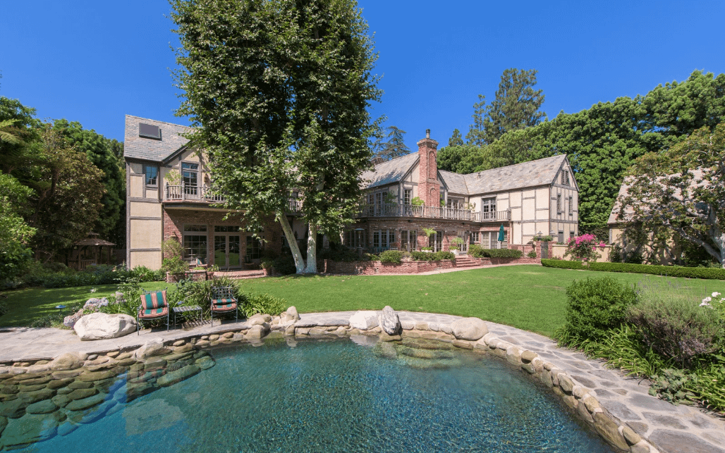 The Harry Warner Estate In Beverly Hills, CA - Homes of the Rich