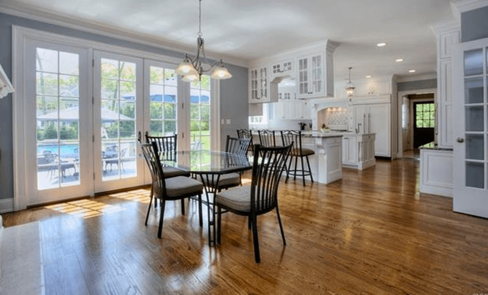 $3.395 Million Colonial Home In New Canaan, CT - Homes of the Rich