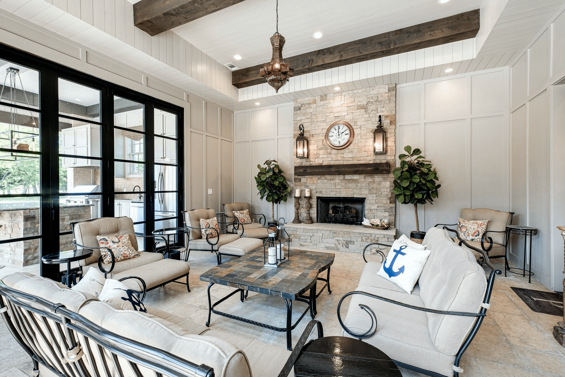 Tennessee Home With 7-Car Garage & Infinity Pool (PHOTOS)