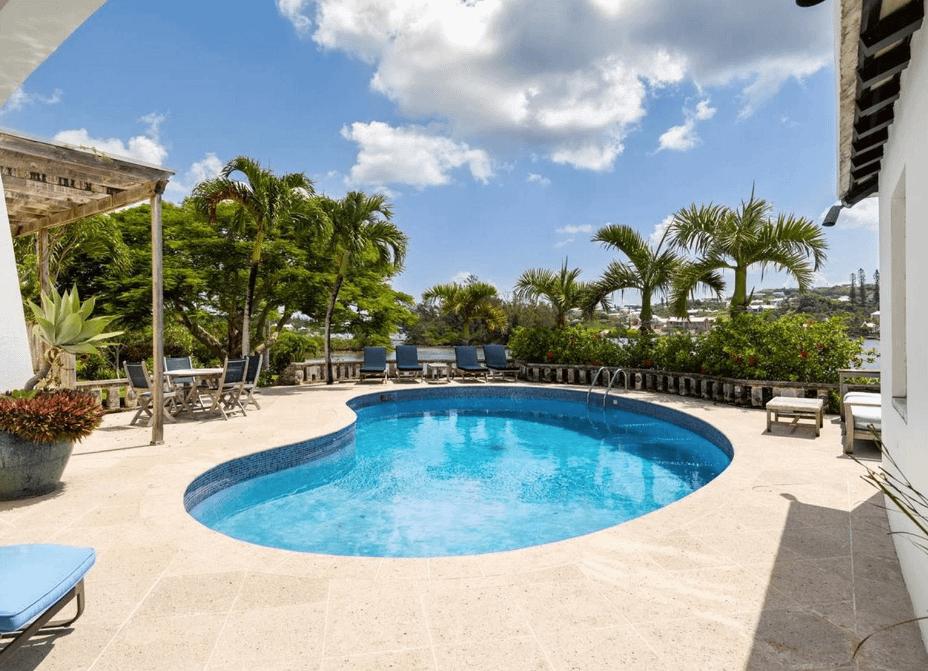 Historic Waterfront Estate On A Private Peninsula In Bermuda - Homes of ...
