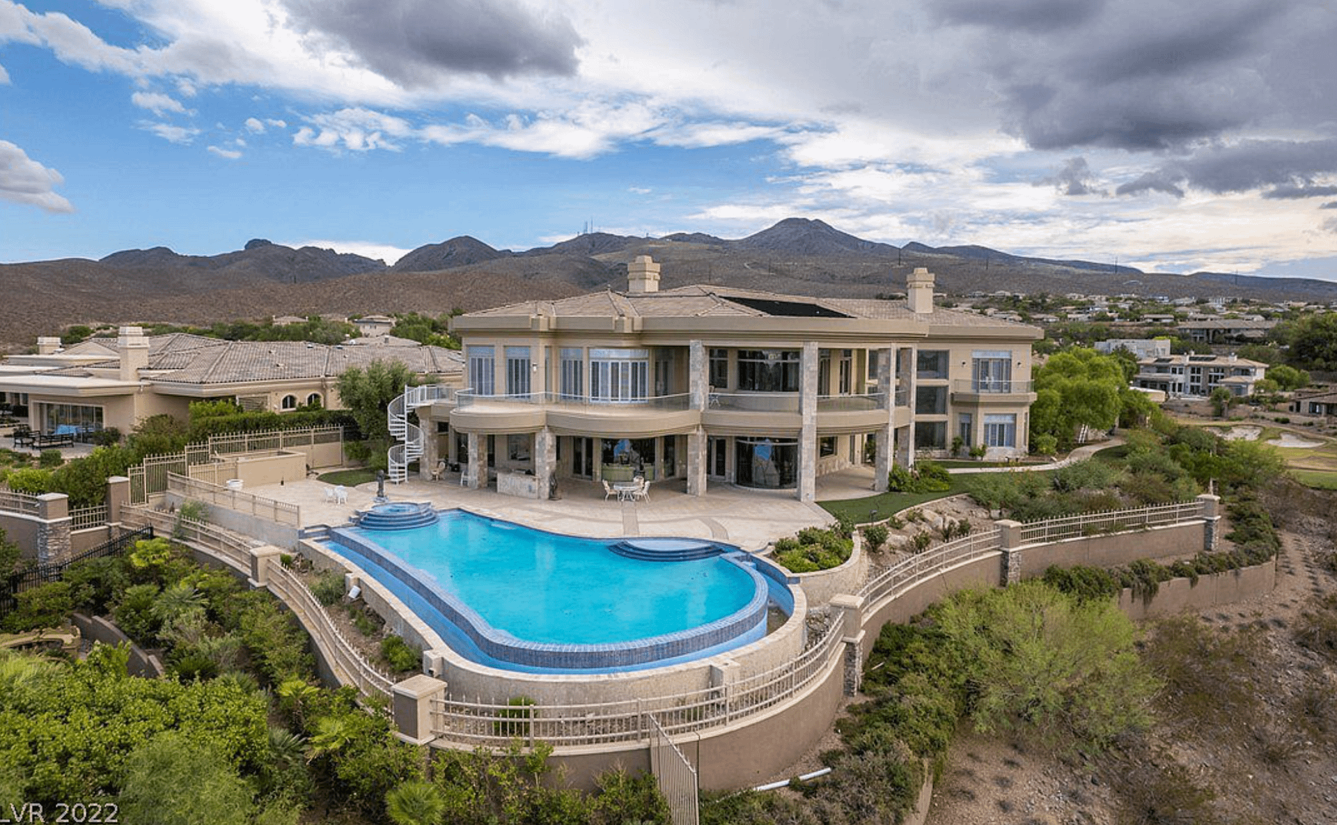 $10 Million Contemporary Home In Nevada (PHOTOS)