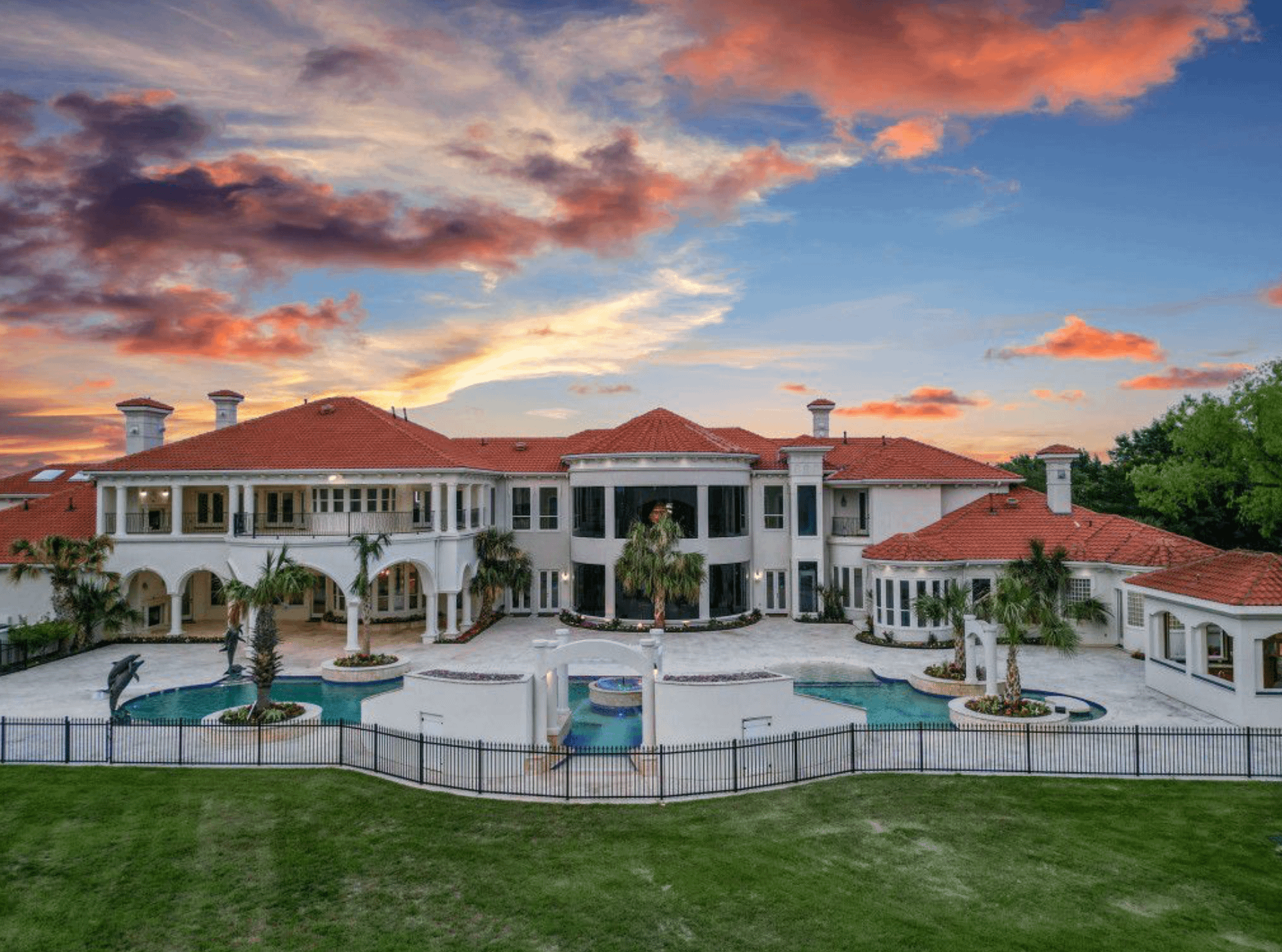 8-Acre Estate In Texas Perfect For Entertaining (PHOTOS)