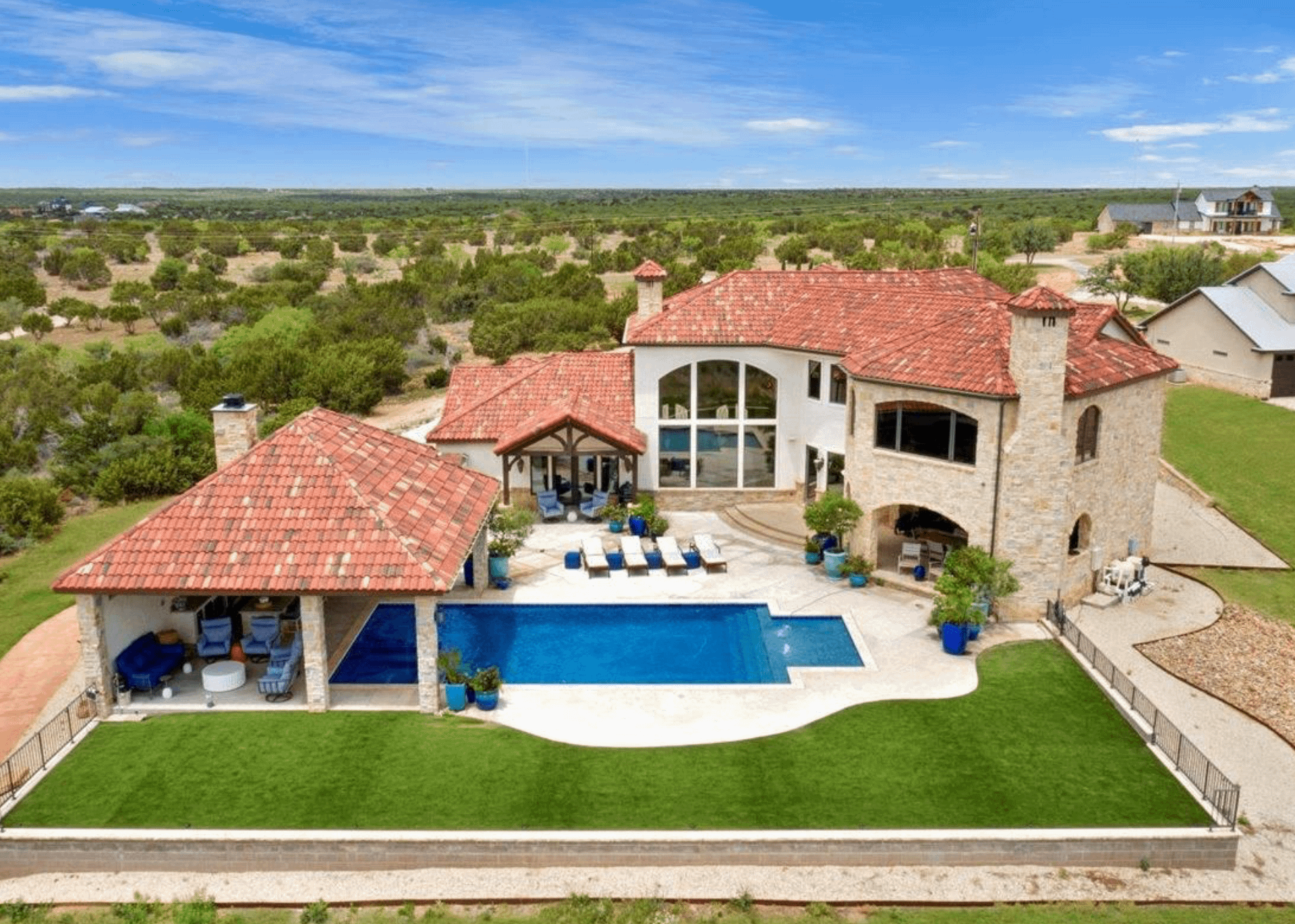 $3 Million Lakefront Home In Justiceburg, Texas (PHOTOS)