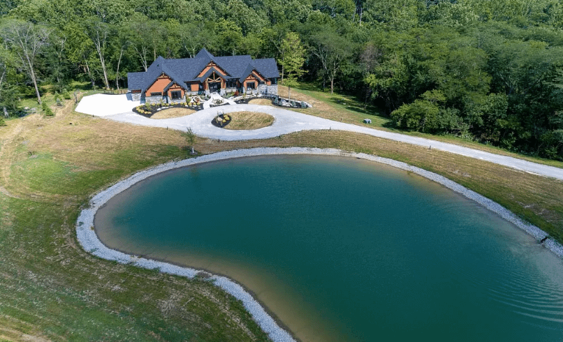 Custom Home In Ohio On 15 Acres With Pond - Homes of the Rich