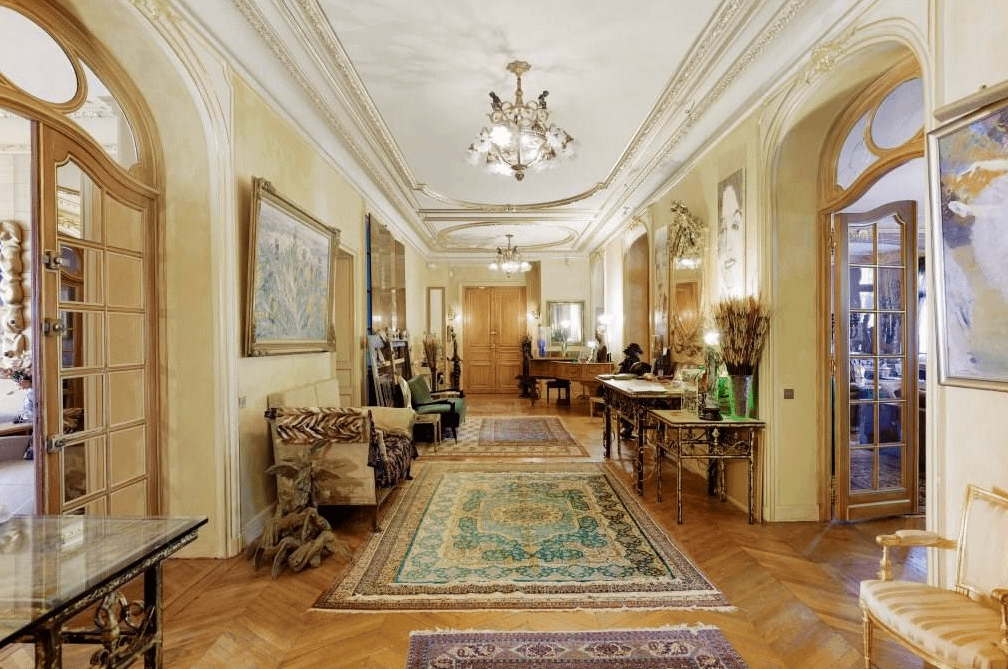 Luxury Apartment In Paris, France - Homes of the Rich