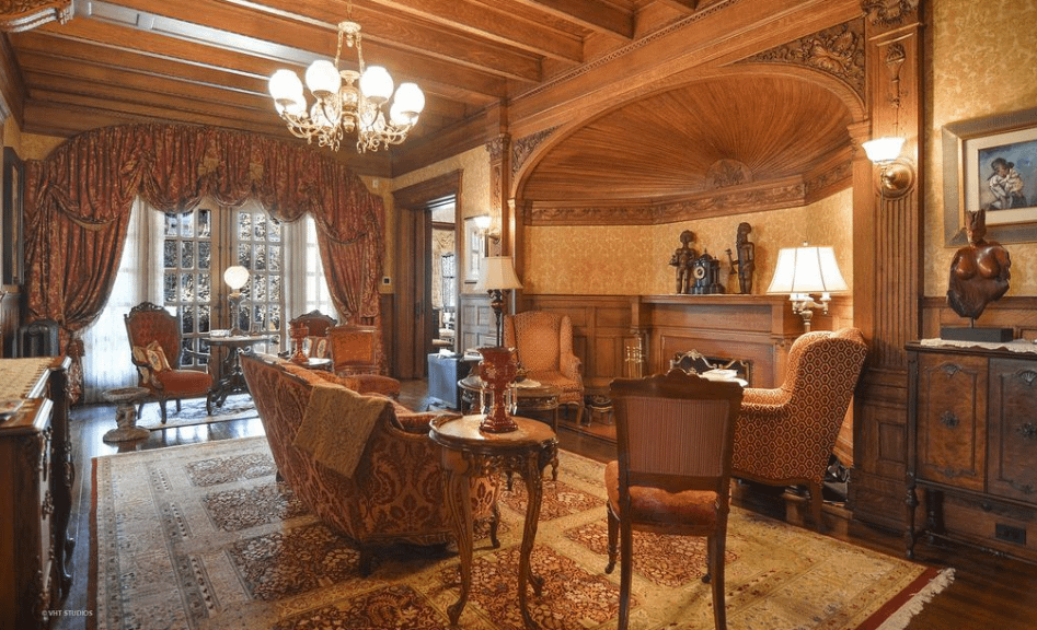 Historic Mansion In Chicago, Illinois - Homes of the Rich