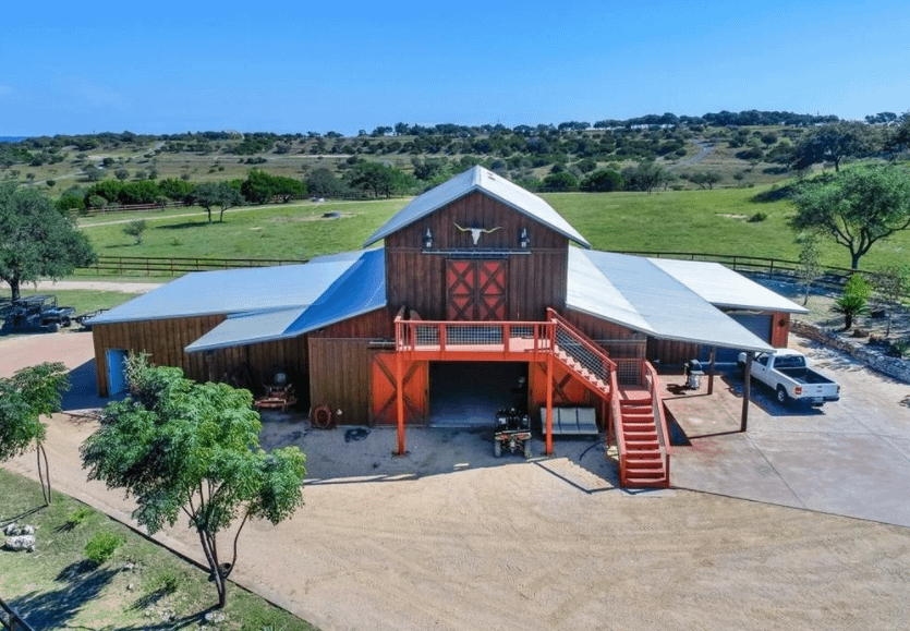 47 Acre Estate In Spicewood, Texas - Homes of the Rich