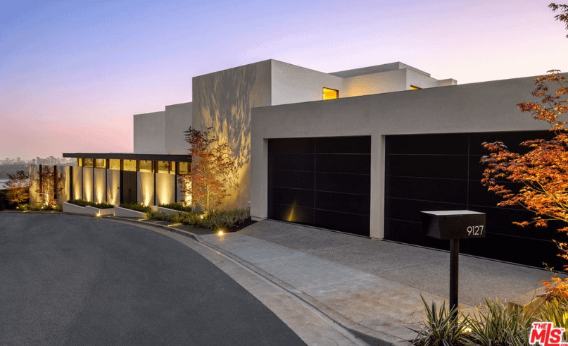 $25 Million Modern New Build In Los Angeles, California - Homes of the Rich