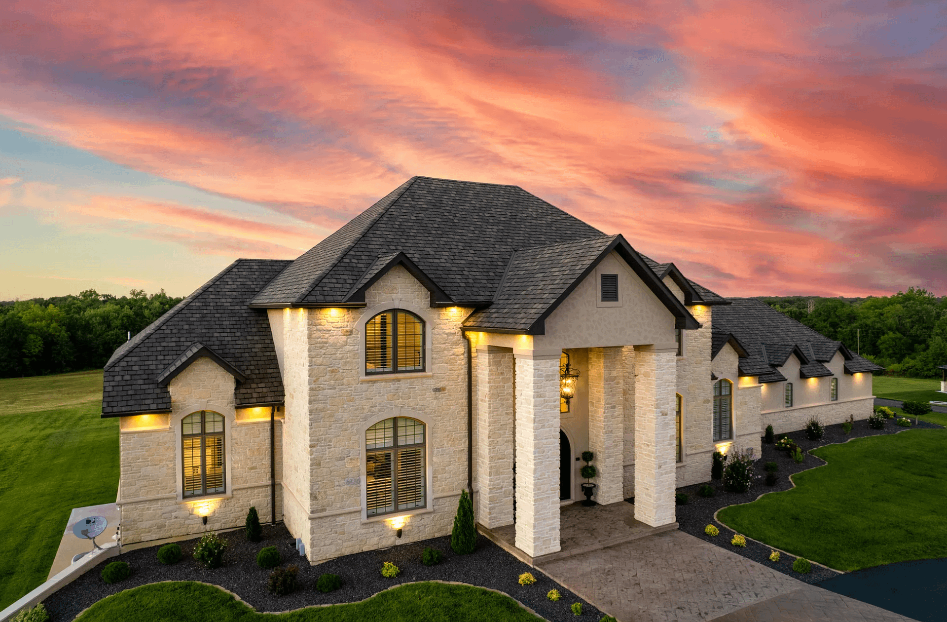 42 Acre Missouri Estate With 2 Ponds (PHOTOS)