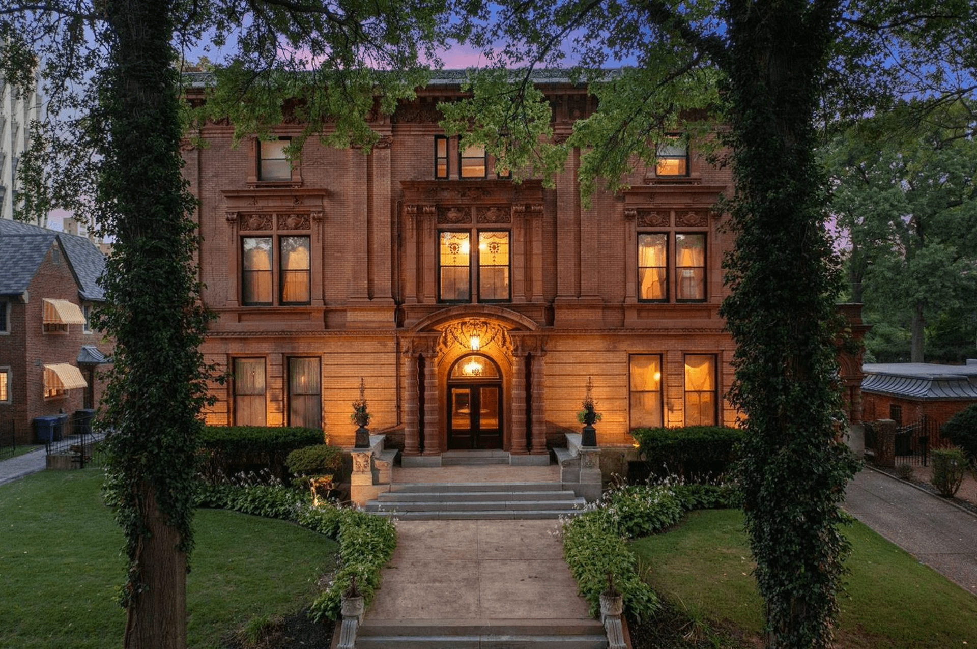 Historic Saint Louis Mansion Lists For $2 Million (PHOTOS)