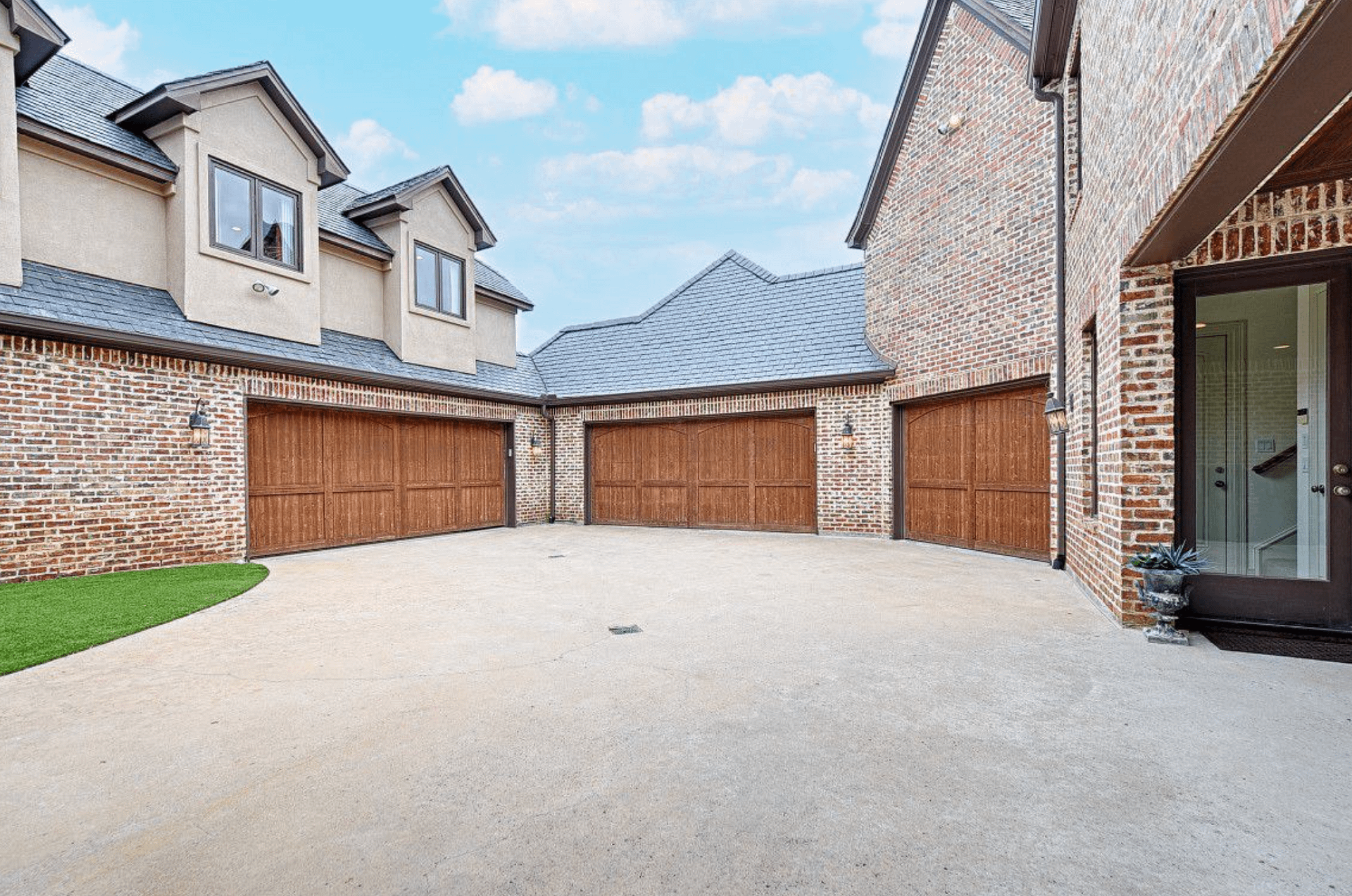 $6 Million Brick & Stone Home In Frisco, Texas (PHOTOS)