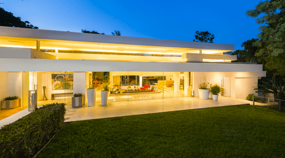 $8.5 Million Renovated Modern Compound In Los Angeles, CA - Homes of ...