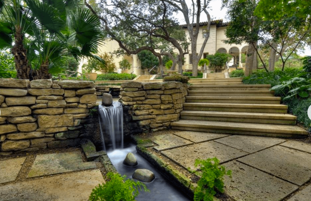 The Malcolm and Margaret Badger Reed Estate In Austin, TX - Homes of ...