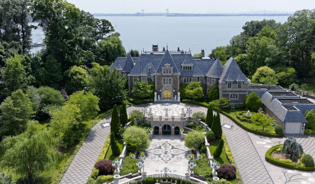 Incredible $100 Million Waterfront Compound In Kings Point, NY - Homes ...