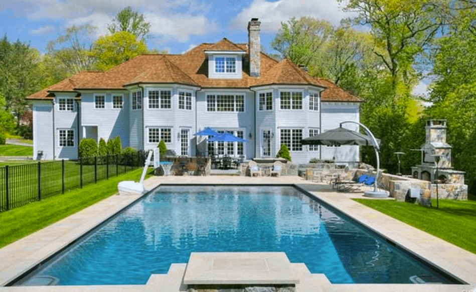 $3.395 Million Colonial Home In New Canaan, CT - Homes of the Rich
