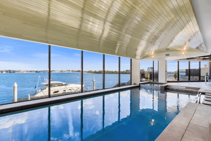 Contemporary Style Waterfront Home In Queensland, Australia - Homes of ...