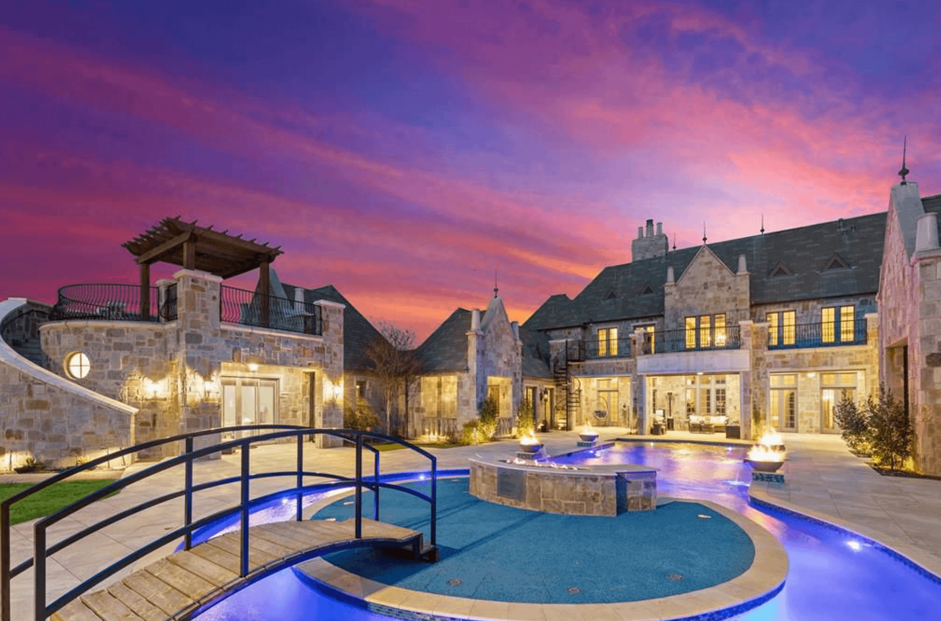 Stone Home On 2 Acres In Frisco, Texas (PHOTOS)