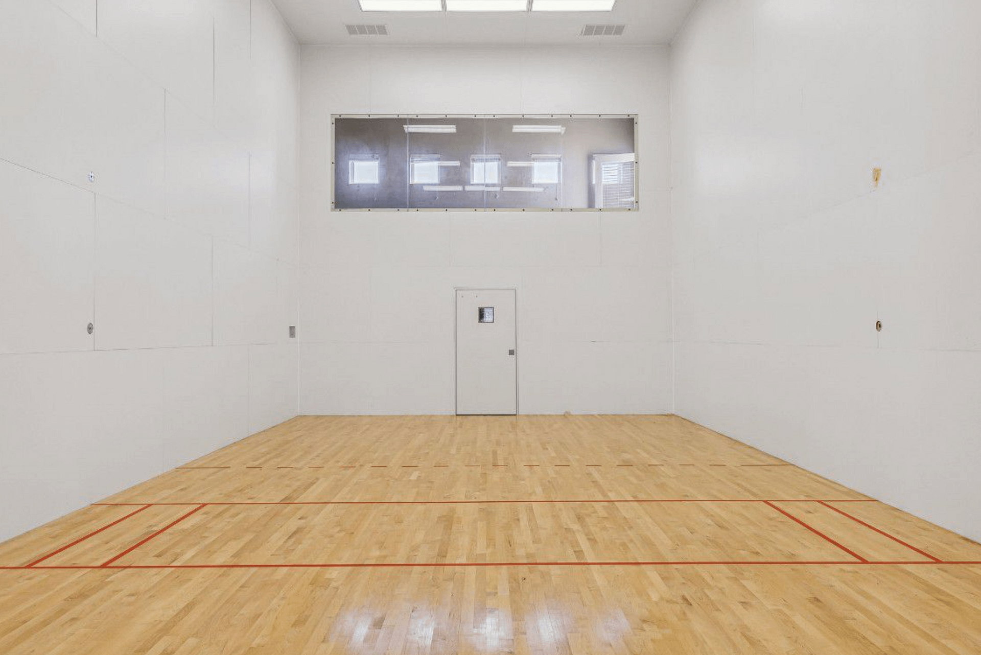 Texas Home With Indoor Racquetball Court (PHOTOS)