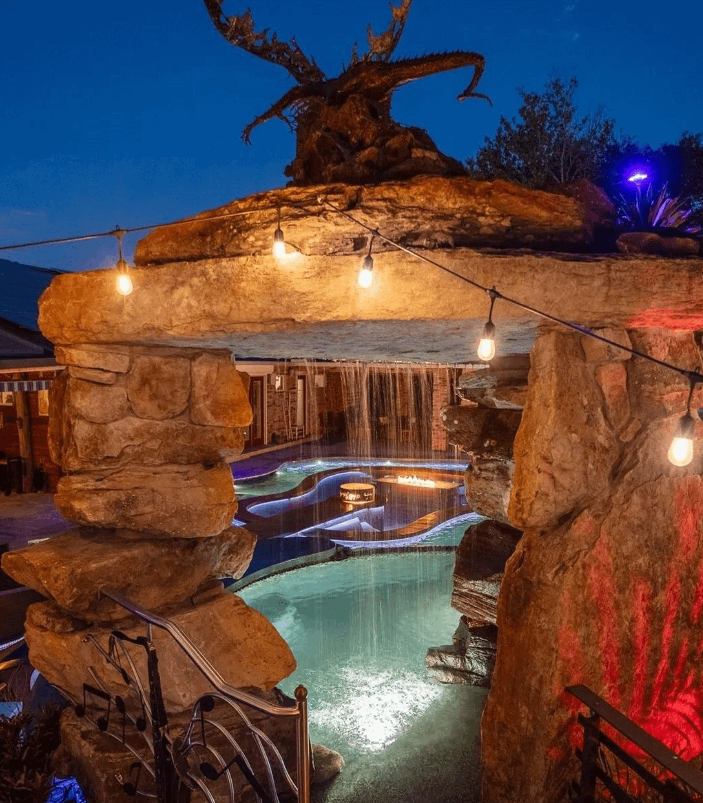 The "Guitar Pool" By Lucas Lagoons (PHOTOS)