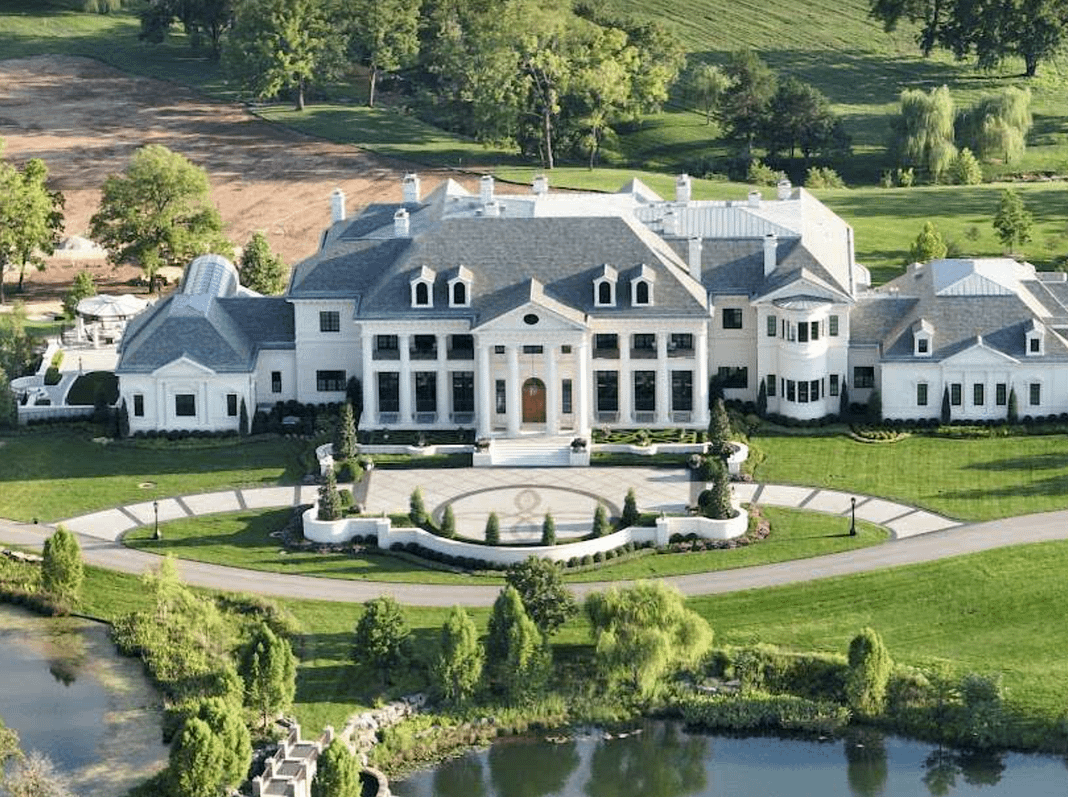 70,000 Square Foot Missouri Mega Mansion (PHOTOS)