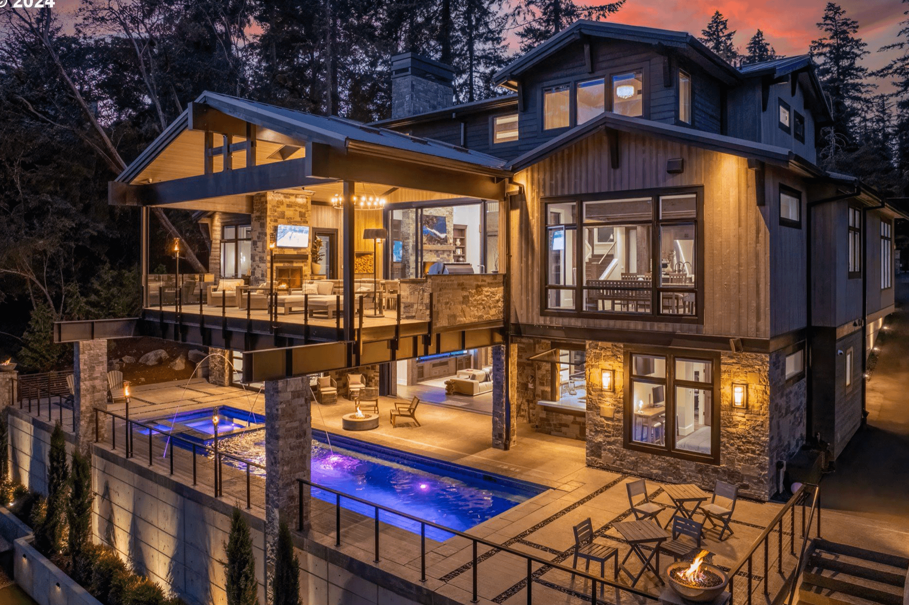 Luxurious Lakefront Home Lists In Oregon For $11 Million