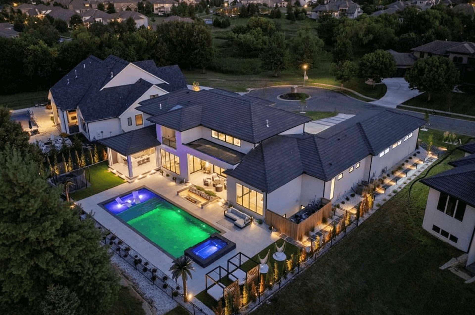 $4 Million Contemporary Home In Kansas (PHOTOS)