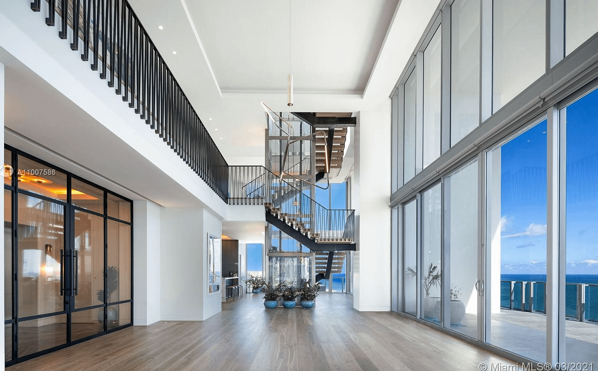 $40 Million Penthouse In Miami Beach, Florida - Homes of the Rich