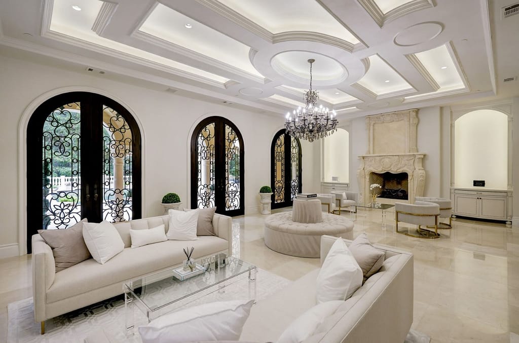 10,000 Square Foot Home In Houston, Texas (PHOTOS)