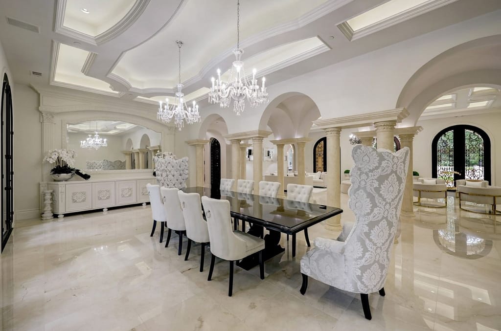 10,000 Square Foot Home In Houston, Texas (PHOTOS)