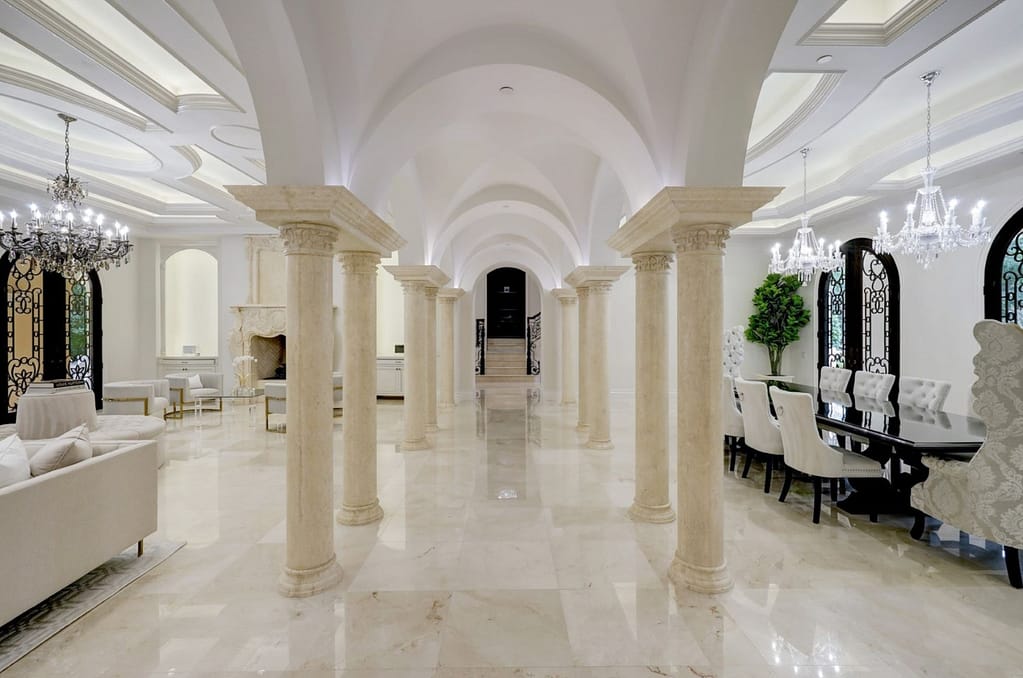 10,000 Square Foot Home In Houston, Texas (PHOTOS)