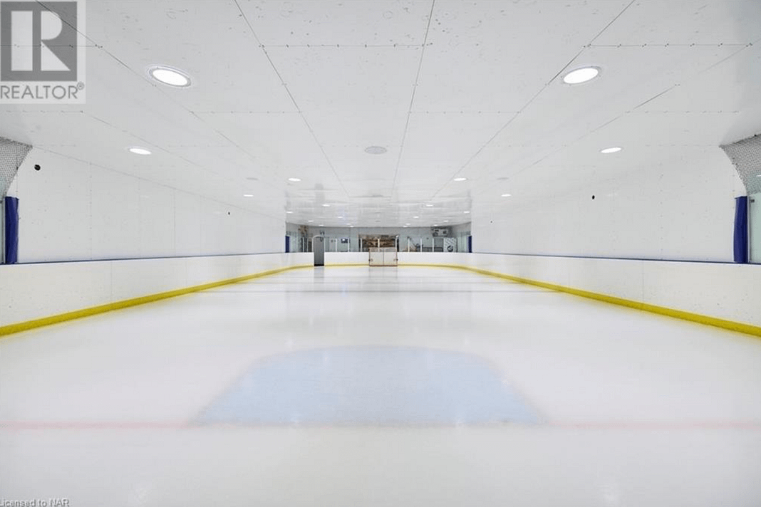 6 Acre Ontario Property With Indoor Ice Rink (PHOTOS)