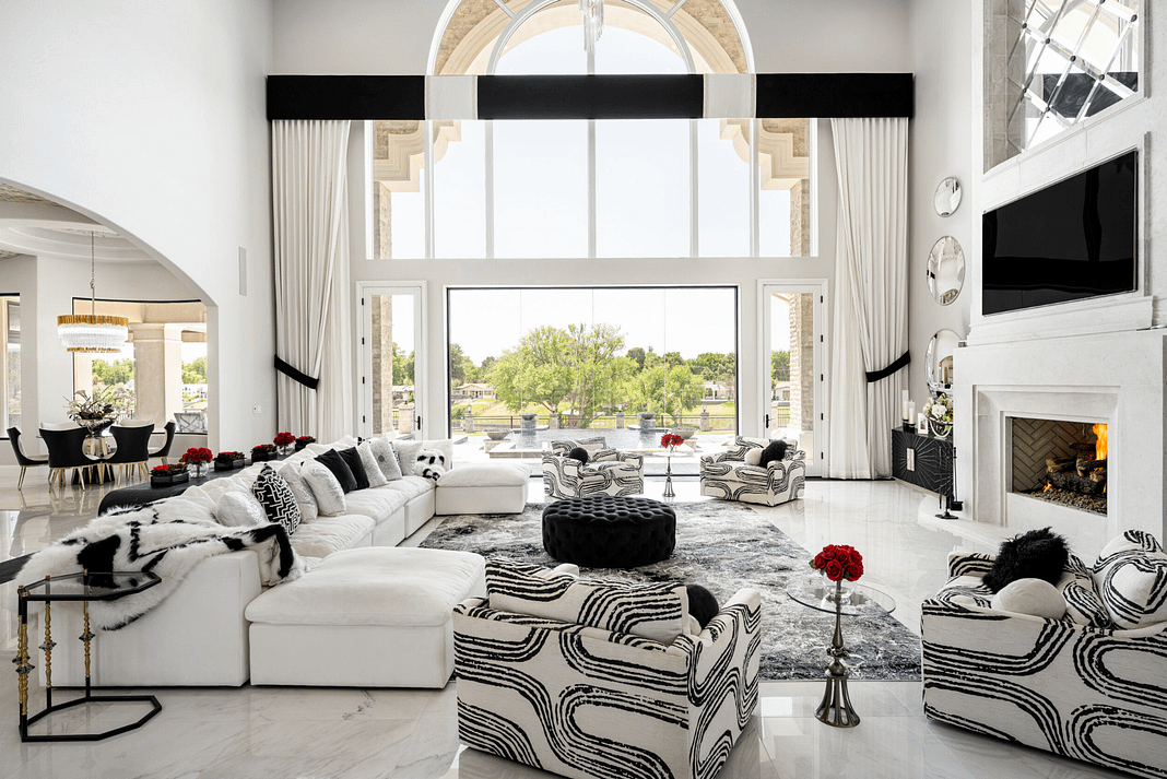 Stunning Home By Fratantoni Luxury Estates (PHOTOS)