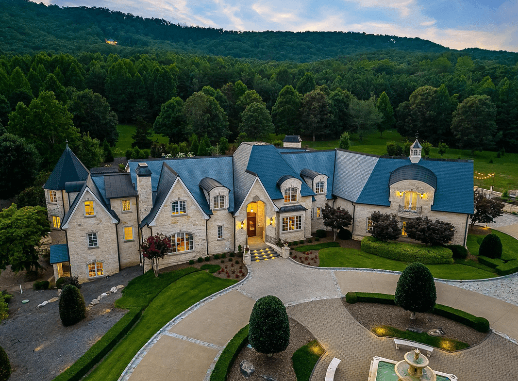 Amazing 58 Acre Estate In Dalton, Georgia With Guest House